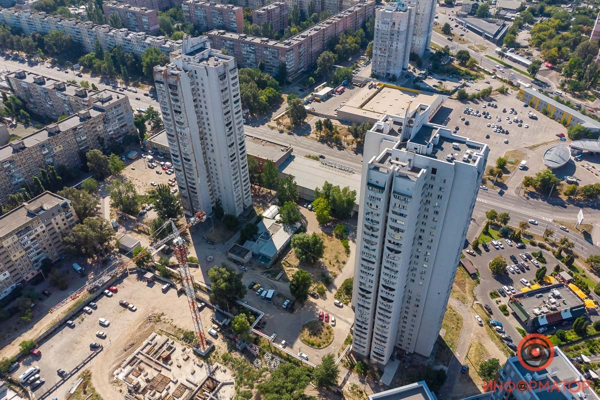 Свечки на Победе в Днепре: когда появились небоскребы-близнецы и почему ...