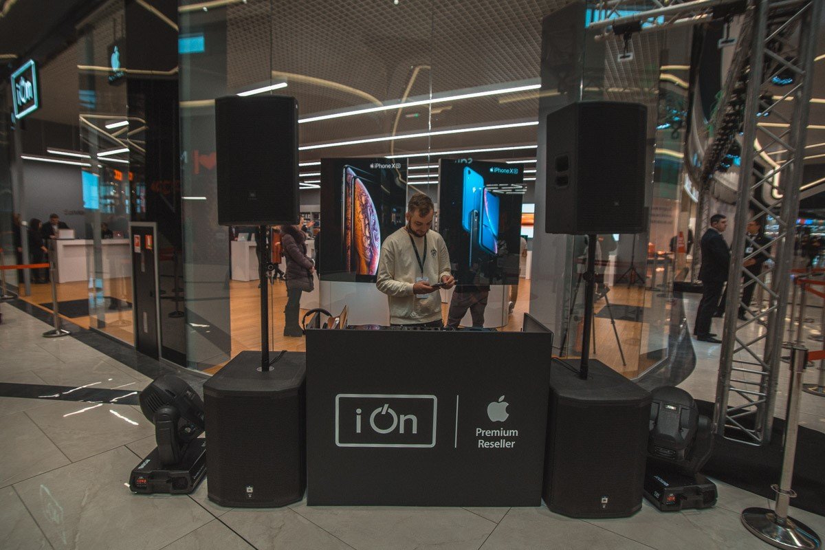 В Киеве открылся магазин официального партнера Apple iOn